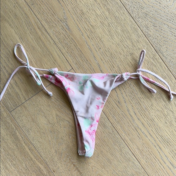 Boutine LA | Swim | Boutine La Pink Floral Bikini Bottom | Poshmark